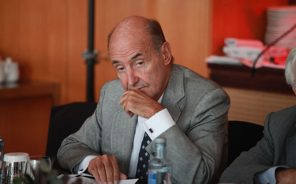 El presidente de Roca Junyent ...