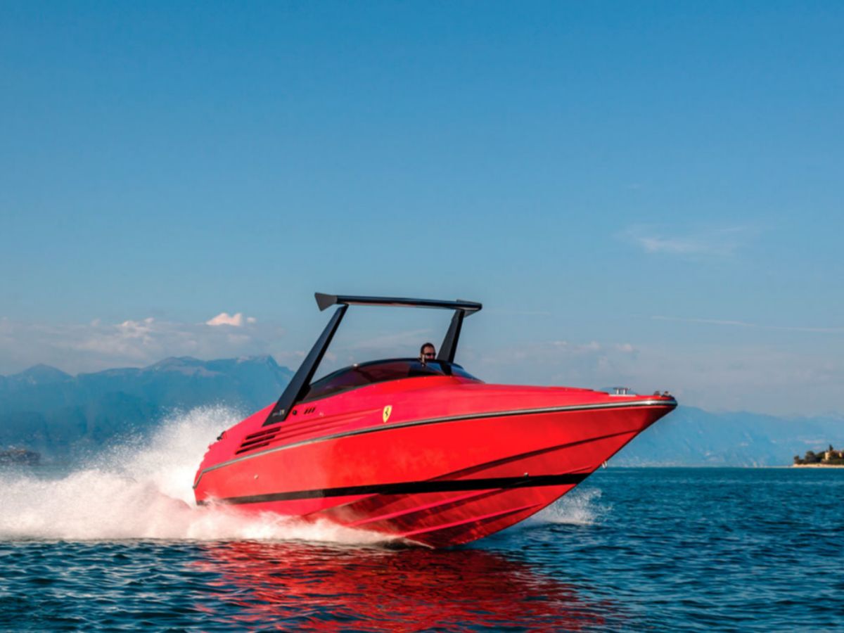 Riva Ferrari 32 | Nauta360/yates-lujo | EXPANSION.com