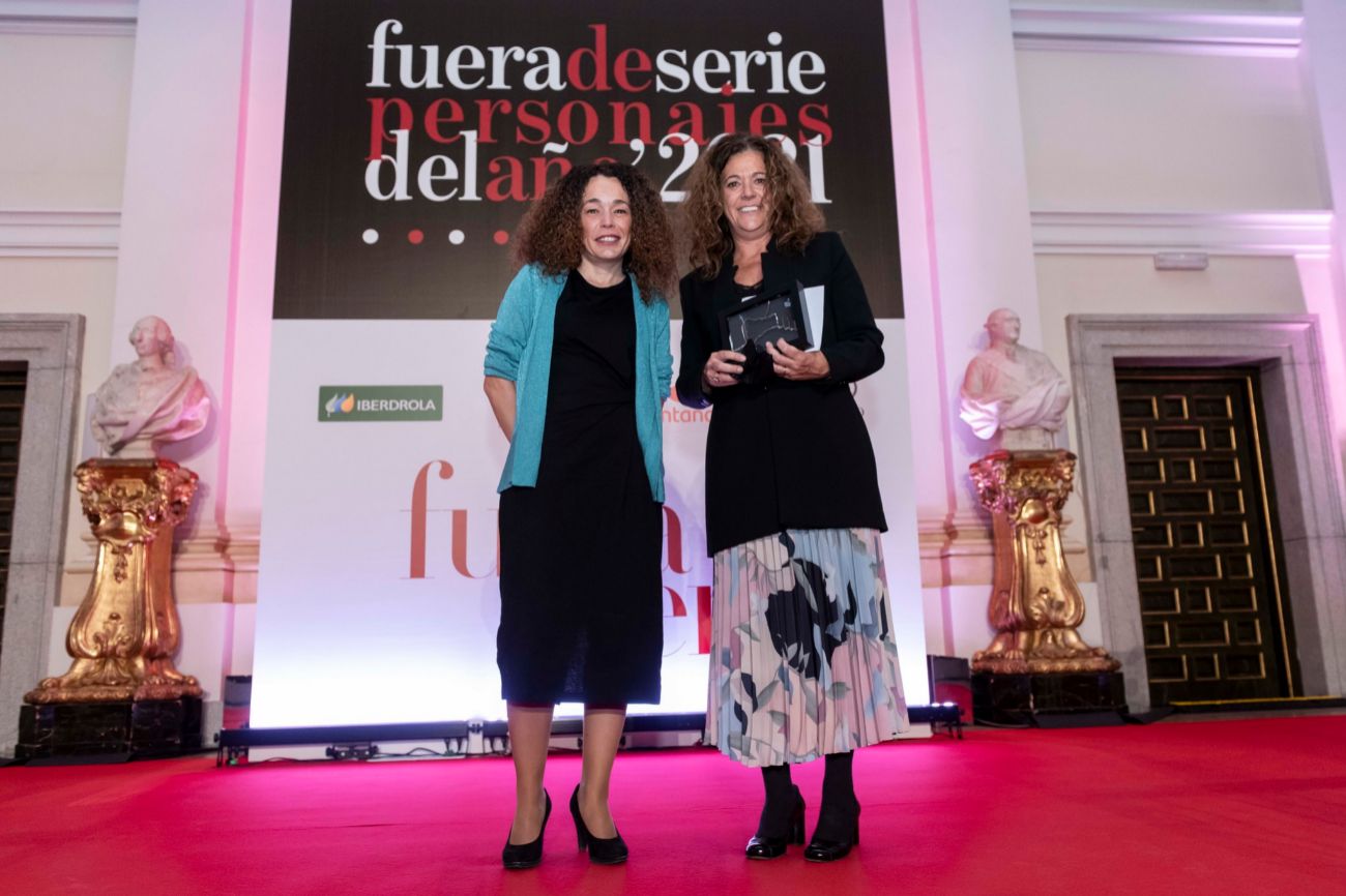 Maribel González, de Fuera de Serie, entregó el premio Artesanía a ...