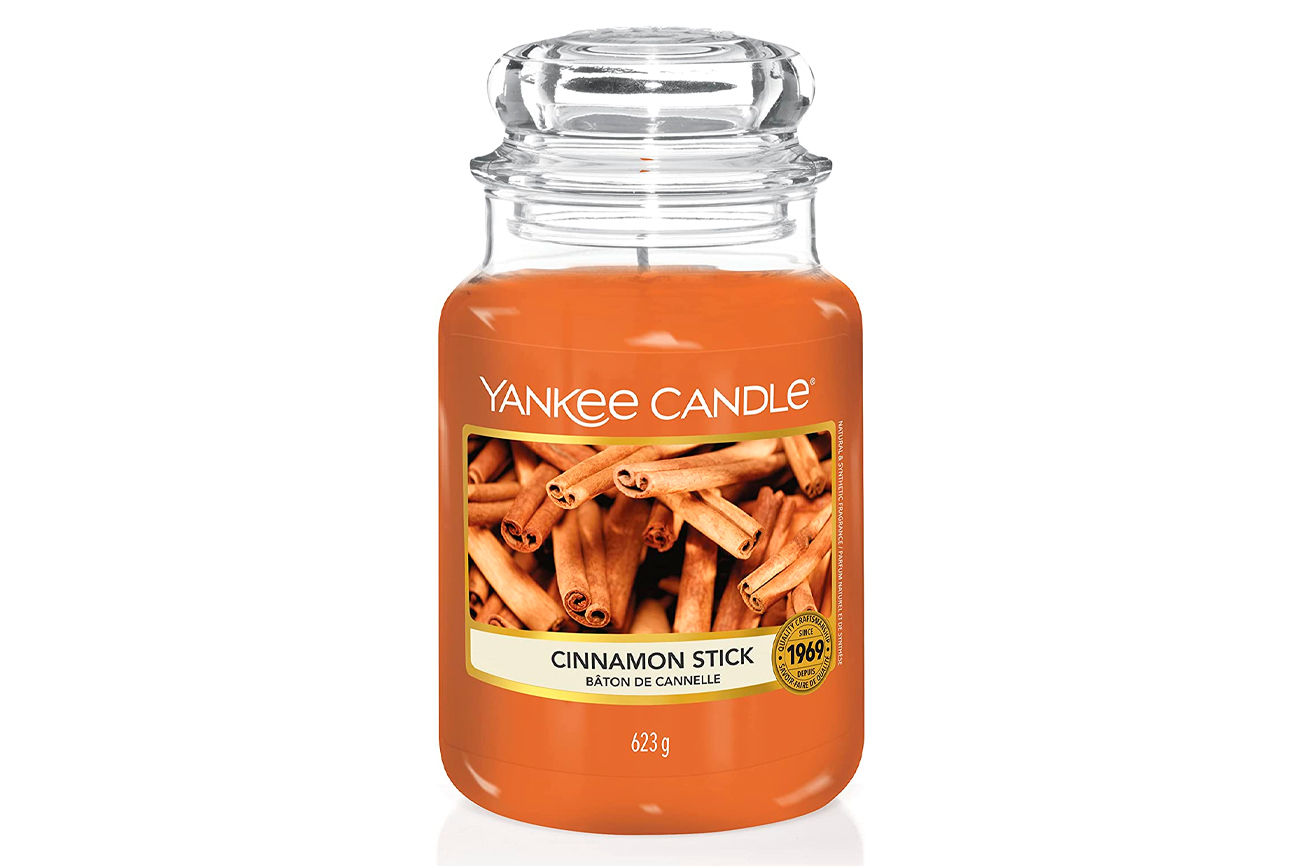 Vela aromática de canela de Yankee Candle | Fueradeserie/moda-y ...