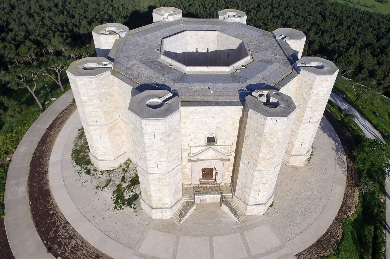 ¿Dónde está el Castel del Monte? | Fueradeserie/arquitectura ...