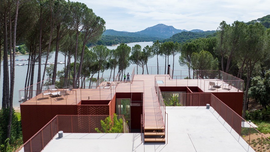 La mejor casa de España en el Pantano de San Juan - El Colegio de ...
