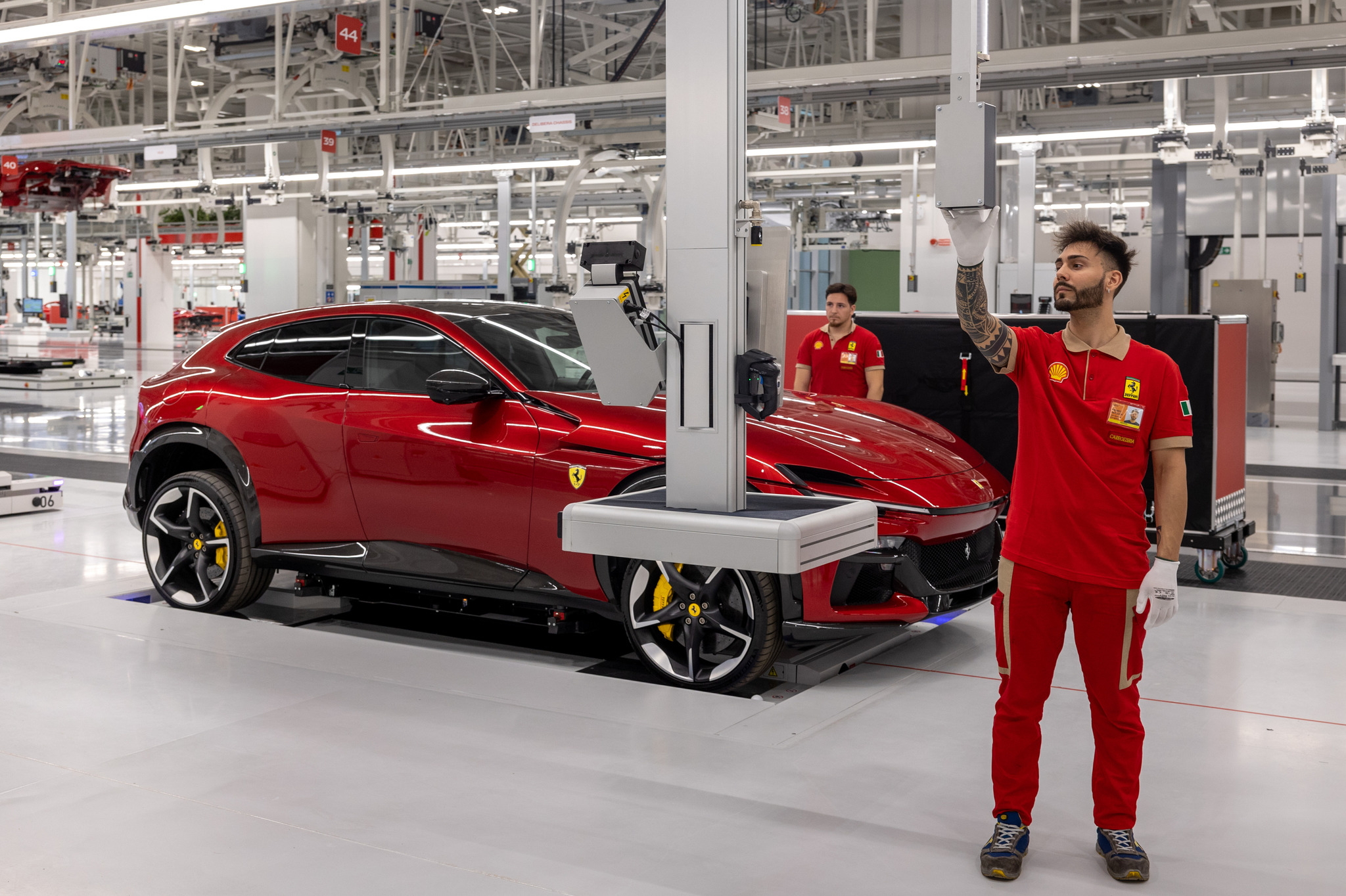Ferrari inaugura una planta de 200 millones de euros para producir sus ...
