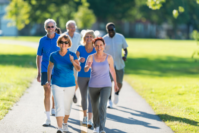 Caminar o entrenamiento de fuerza, cuál es el equilibrio según tu edad ...