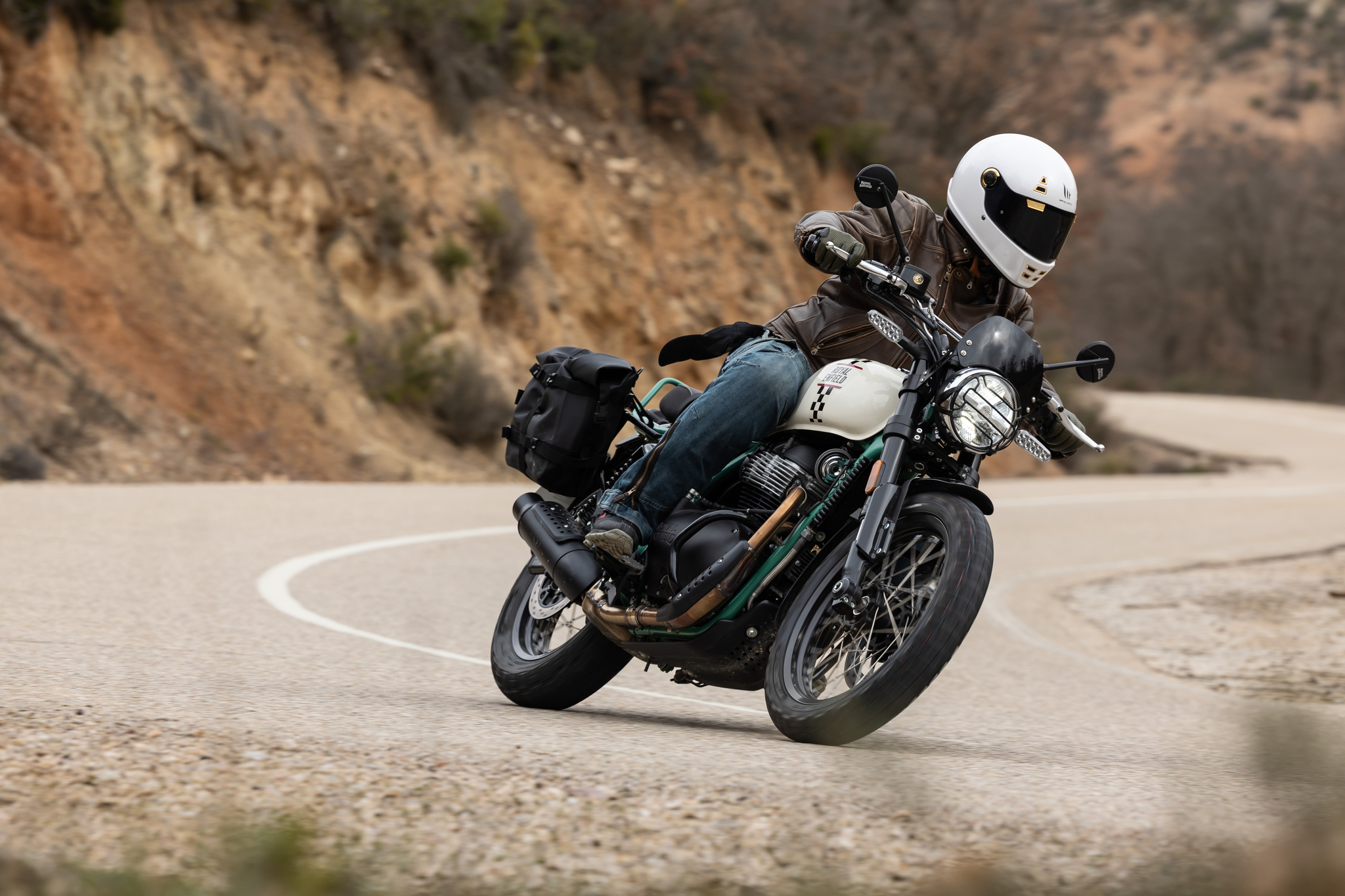 Royal Enfield Bear 650: el lado agreste del buen rollo sesentero | Motor